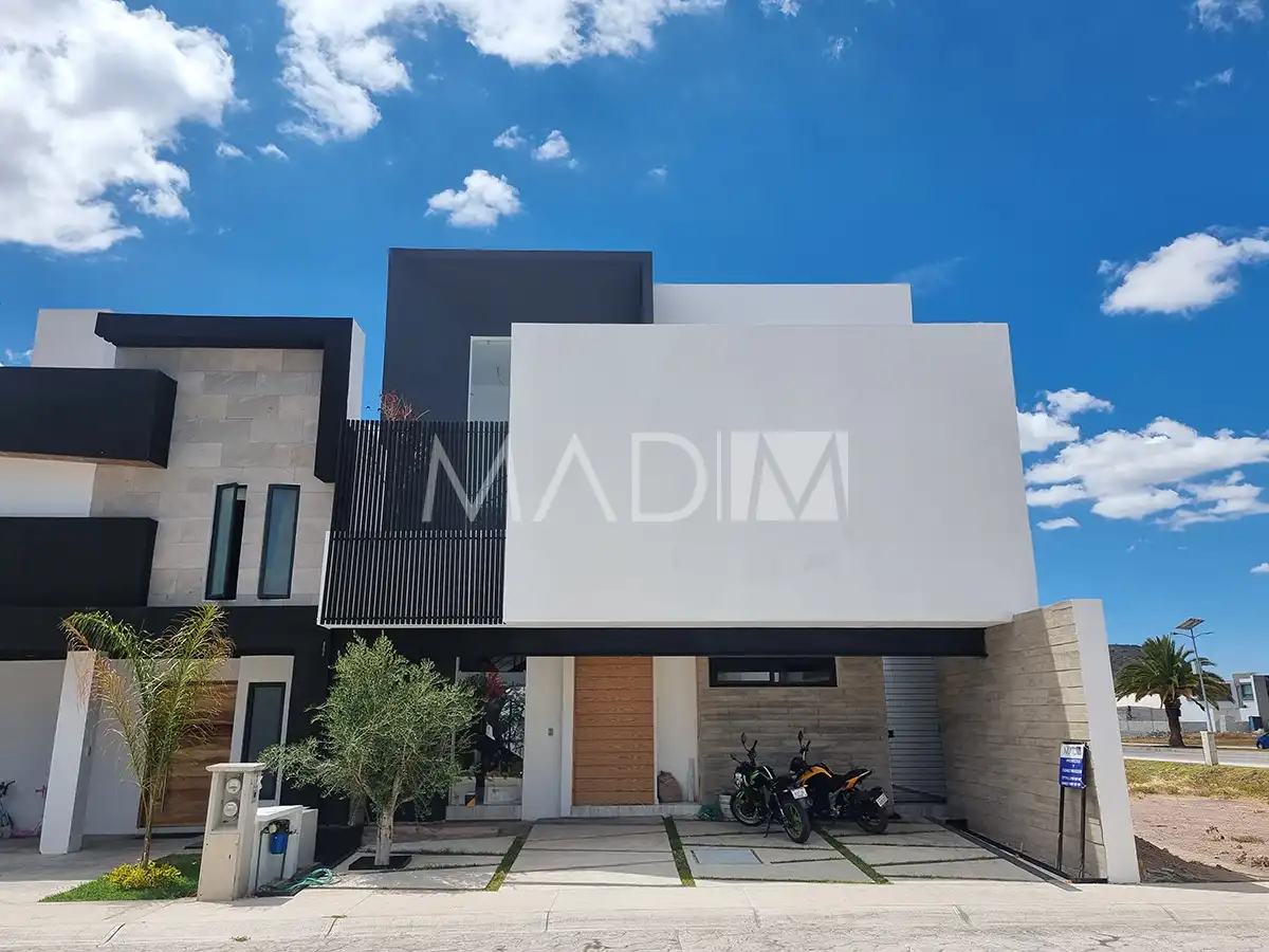 Madim – Diseño y construcción